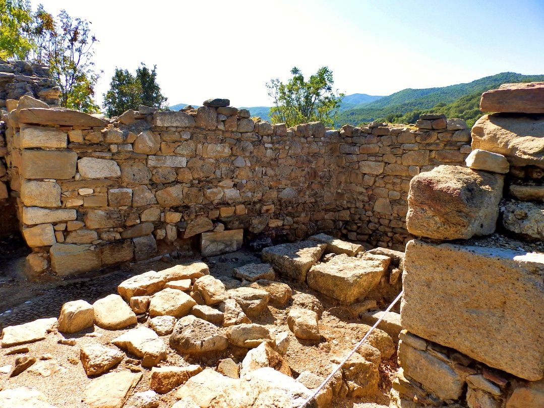 Αρχαία Στάγειρα: Η πατρίδα και ο "Τάφος" του Αριστοτέλη - thesekdromi.gr